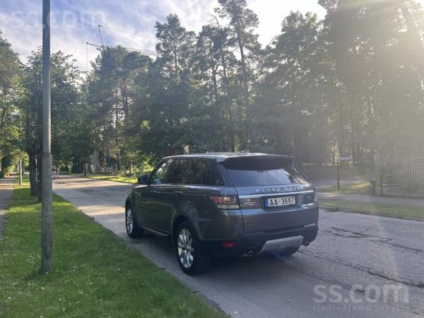 Land Rover Range Rover Sport 2014 in Jurmala on AUTOMOTO.COM.LV Grey Land Rover Range Rover Sport 2014 in Jurmala, with an engine capacity of 3.00 L and mileage of 228 thousand km for 12000 €, photo 7 on AUTOMOTO.COM.LV