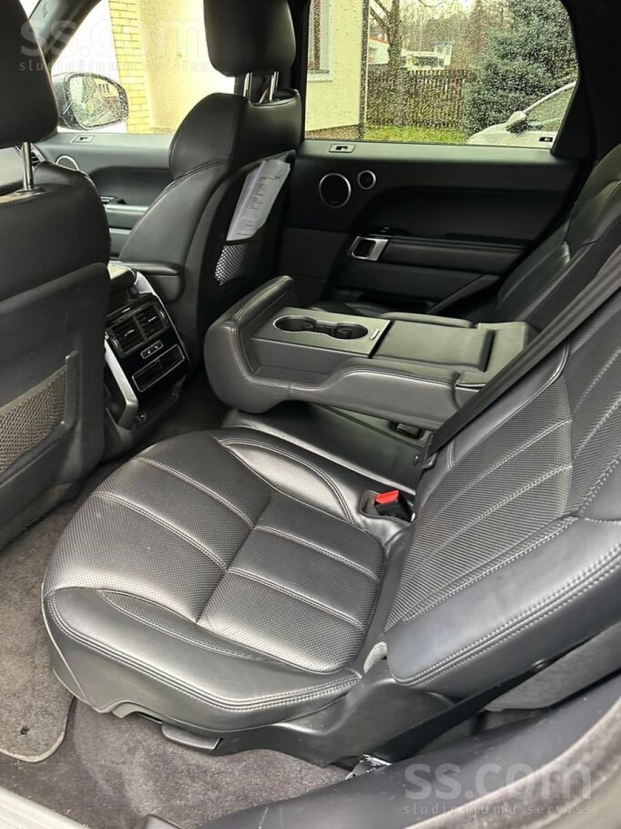 Pelēks Land Rover Range Rover Sport 2015 Rīga, ar dzinēja tilpumu 3.00 L un nobraukumu 0 tūkst. km par 15550 €, foto 5 vietnē AUTOMOTO.COM.LV