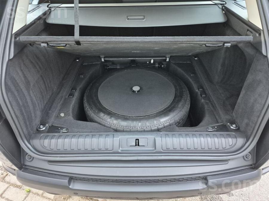 Grey Land Rover Range Rover Sport 2015 in Riga, with an engine capacity of 3.00 L and mileage of 171 thousand km for 16500 €, photo 15 on AUTOMOTO.COM.LV
