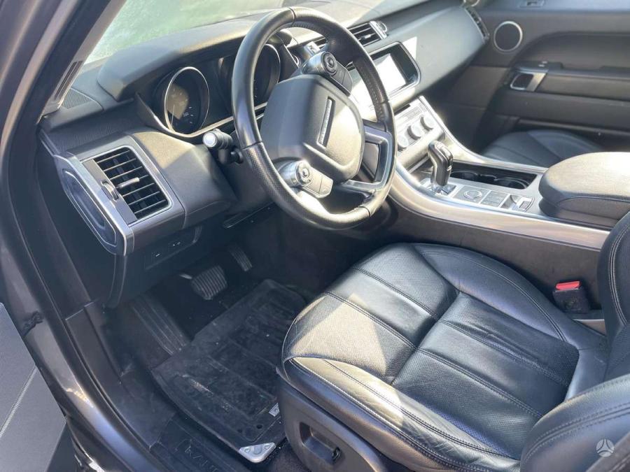 Pelēks Land Rover Range Rover Sport 2016 Kauņa, ar dzinēja tilpumu 3.00 L un nobraukumu 180 tūkst. km par 13400 €, foto 3 vietnē AUTOMOTO.COM.LV