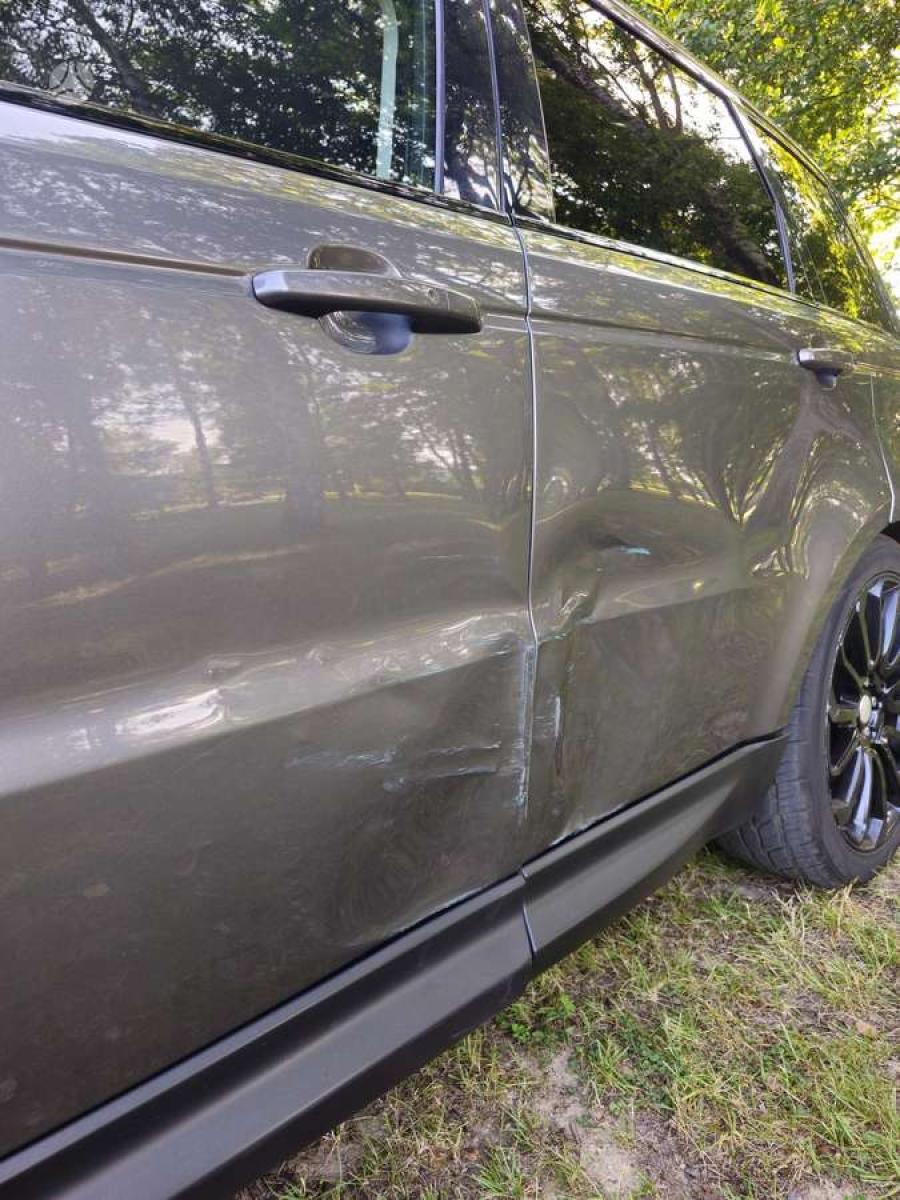Pelēks Land Rover Range Rover Sport 2016 Kauņa, ar dzinēja tilpumu 2.99 L un nobraukumu 200 tūkst. km par 9200 €, foto 13 vietnē AUTOMOTO.COM.LV