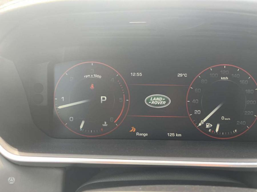 Pelēks Land Rover Range Rover Sport 2016 Panevēža, ar dzinēja tilpumu 4.37 L un nobraukumu 193 tūkst. km par 19200 €, foto 12 vietnē AUTOMOTO.COM.LV
