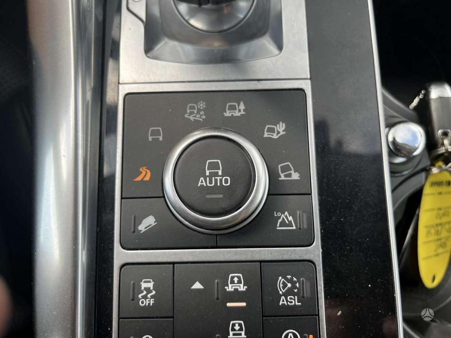 Pelēks Land Rover Range Rover Sport 2016 Panevēža, ar dzinēja tilpumu 4.37 L un nobraukumu 193 tūkst. km par 19200 €, foto 14 vietnē AUTOMOTO.COM.LV