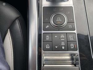 Pelēks Land Rover Range Rover Sport 2016 Panevēža, ar dzinēja tilpumu 4.37 L un nobraukumu 193 tūkst. km par 19200 €, foto 24 vietnē AUTOMOTO.COM.LV