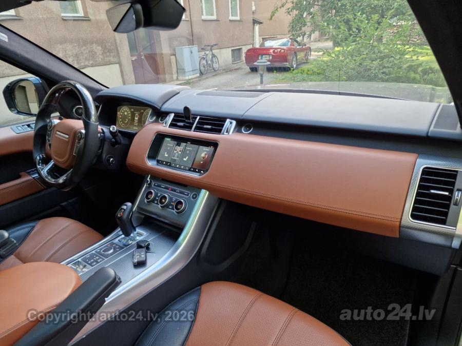 Pelēks Land Rover Range Rover Sport 2017 Tallina, ar dzinēja tilpumu 3.00 L un nobraukumu 162 tūkst. km par 27900 €, foto 4 vietnē AUTOMOTO.COM.LV