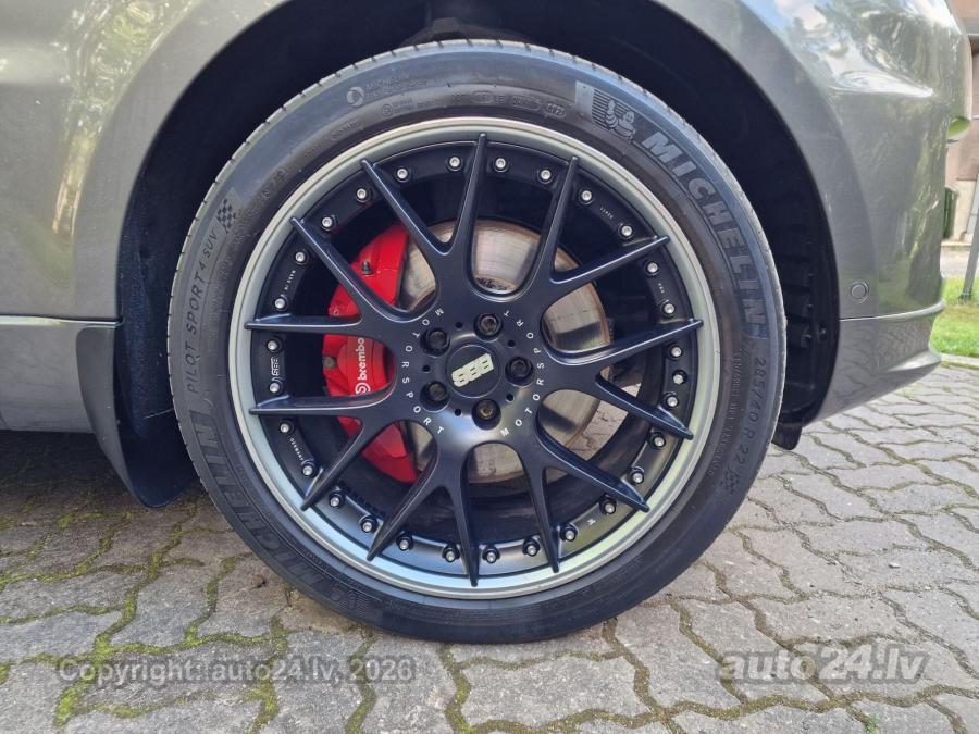 Pelēks Land Rover Range Rover Sport 2017 Tallina, ar dzinēja tilpumu 3.00 L un nobraukumu 162 tūkst. km par 27900 €, foto 27 vietnē AUTOMOTO.COM.LV