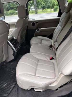 Pelēks Land Rover Range Rover Sport 2017 Viļņa, ar dzinēja tilpumu 3.00 L un nobraukumu 172 tūkst. km par 18000 €, foto 5 vietnē AUTOMOTO.COM.LV