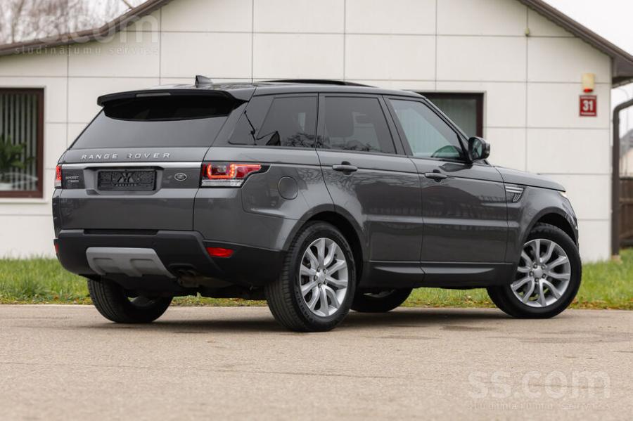 Grey Land Rover Range Rover Sport 2018 in Riga, with an engine capacity of 2.00 L and mileage of 240 thousand km for 21500 €, photo 8 on AUTOMOTO.COM.LV