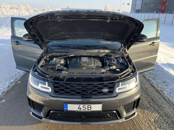 Grey Land Rover Range Rover Sport 2018 in Telschi, with an engine capacity of 2.99 L and mileage of 152 thousand km for 32700 €, photo 4 on AUTOMOTO.COM.LV