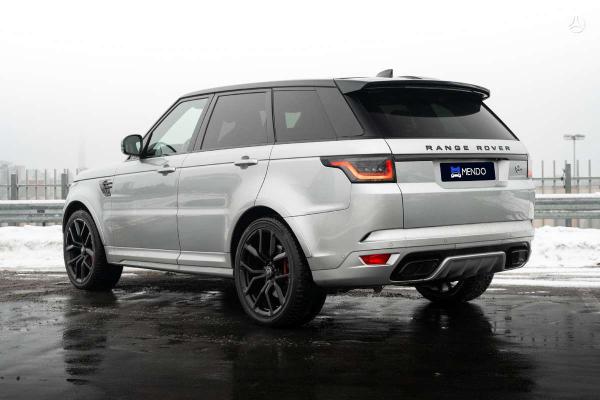 Pelēks Land Rover Range Rover Sport 2018 Viļņa, ar dzinēja tilpumu 5.00 L un nobraukumu 205 tūkst. km par 39990 €, foto 4 vietnē AUTOMOTO.COM.LV