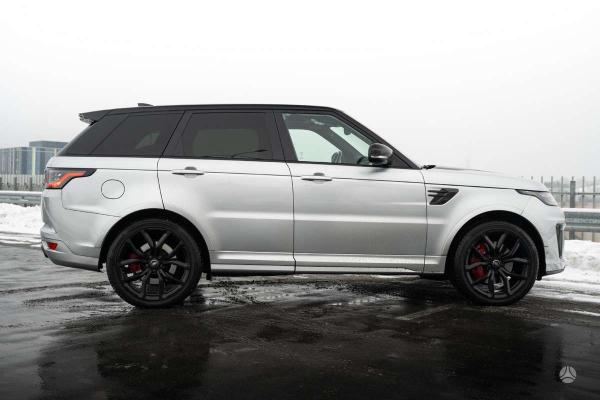 Pelēks Land Rover Range Rover Sport 2018 Viļņa, ar dzinēja tilpumu 5.00 L un nobraukumu 205 tūkst. km par 39990 €, foto 6 vietnē AUTOMOTO.COM.LV