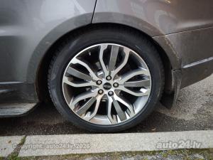 Grey Land Rover Range Rover Sport 2018 in Narva, with an engine capacity of 3.00 L and mileage of 212 thousand km for 35000 €, photo 15 on AUTOMOTO.COM.LV