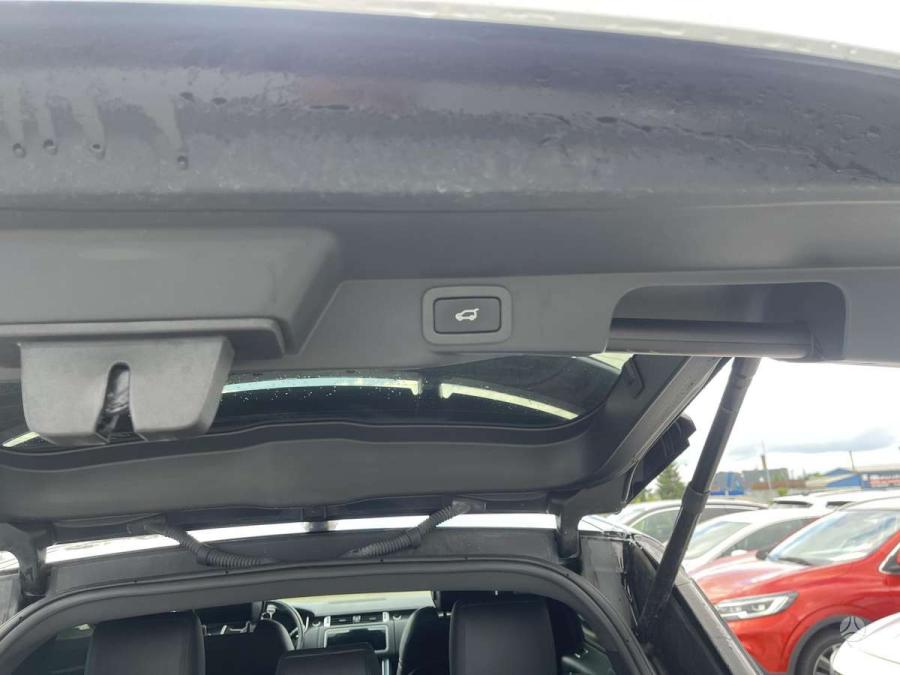 Grey Land Rover Range Rover Sport 2018 in Taurage, with an engine capacity of 5.00 L and mileage of 229 thousand km for 25500 €, photo 17 on AUTOMOTO.COM.LV