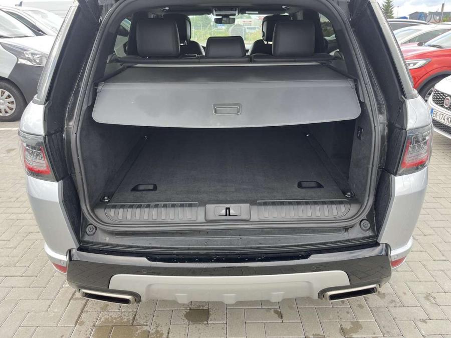 Grey Land Rover Range Rover Sport 2018 in Taurage, with an engine capacity of 5.00 L and mileage of 229 thousand km for 25500 €, photo 18 on AUTOMOTO.COM.LV