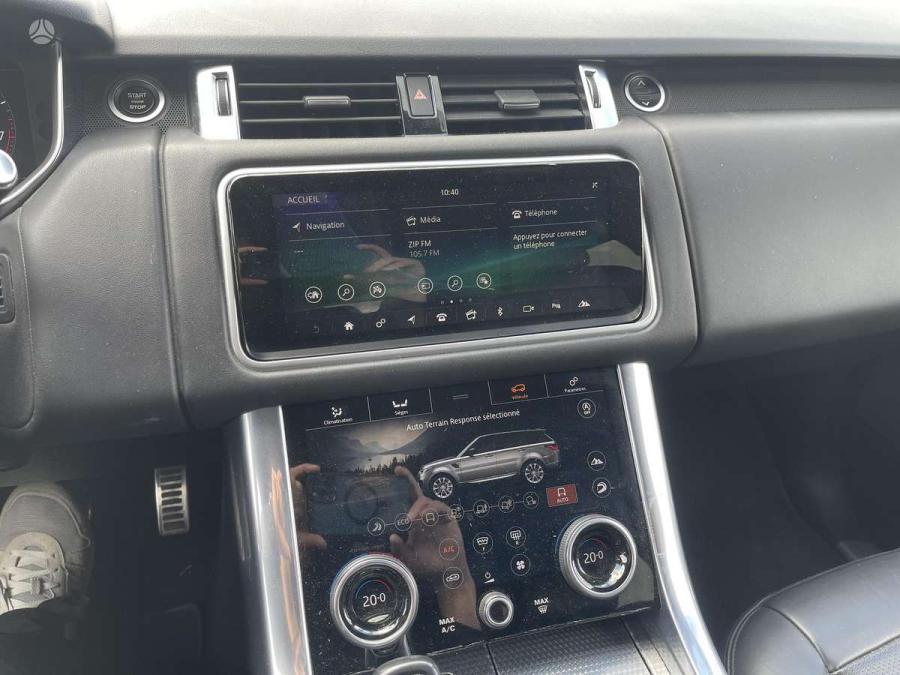 Grey Land Rover Range Rover Sport 2018 in Taurage, with an engine capacity of 5.00 L and mileage of 229 thousand km for 25500 €, photo 26 on AUTOMOTO.COM.LV
