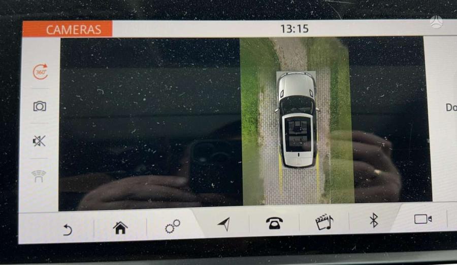 Grey Land Rover Range Rover Sport 2018 in Taurage, with an engine capacity of 2.00 L and mileage of 140 thousand km for 20700 €, photo 16 on AUTOMOTO.COM.LV