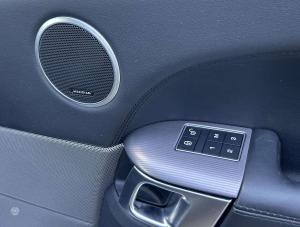 Grey Land Rover Range Rover Sport 2018 in Taurage, with an engine capacity of 2.00 L and mileage of 140 thousand km for 20700 €, photo 21 on AUTOMOTO.COM.LV
