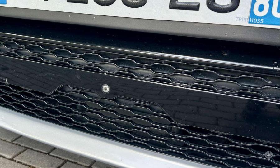 Grey Land Rover Range Rover Sport 2018 in Taurage, with an engine capacity of 2.00 L and mileage of 140 thousand km for 20700 €, photo 27 on AUTOMOTO.COM.LV