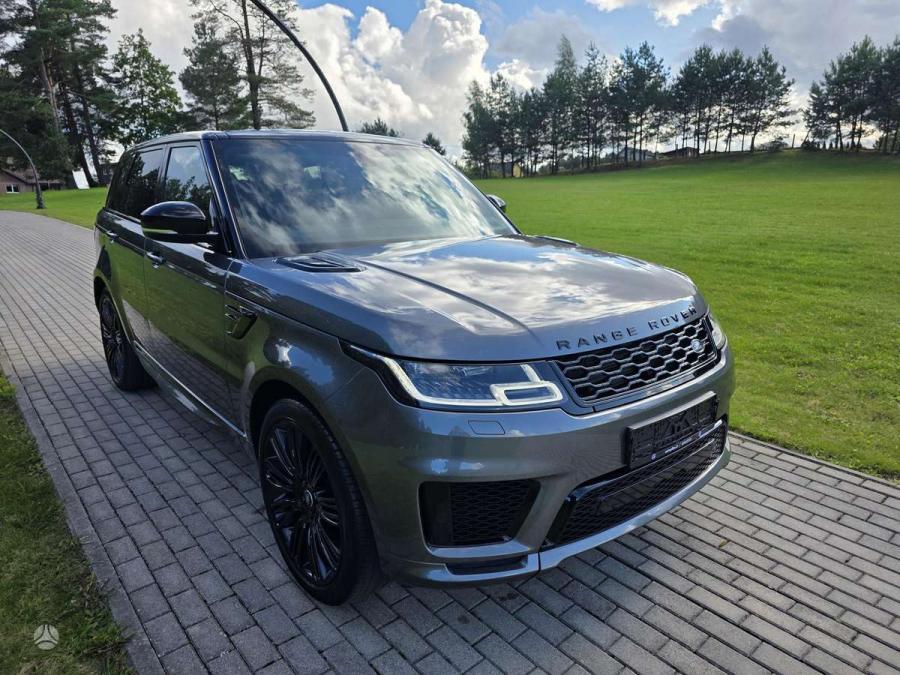 Grey Land Rover Range Rover Sport 2018 in Telschi, with an engine capacity of 2.99 L and mileage of 218 thousand km for 23500 €, photo 3 on AUTOMOTO.COM.LV