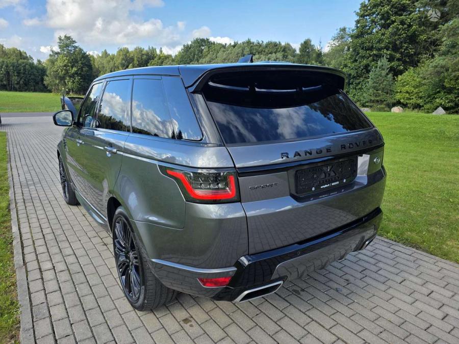 Grey Land Rover Range Rover Sport 2018 in Telschi, with an engine capacity of 2.99 L and mileage of 218 thousand km for 23500 €, photo 5 on AUTOMOTO.COM.LV