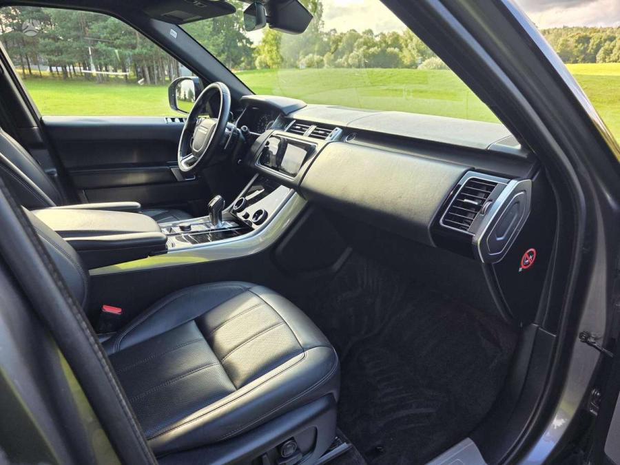 Grey Land Rover Range Rover Sport 2018 in Telschi, with an engine capacity of 2.99 L and mileage of 218 thousand km for 23500 €, photo 23 on AUTOMOTO.COM.LV