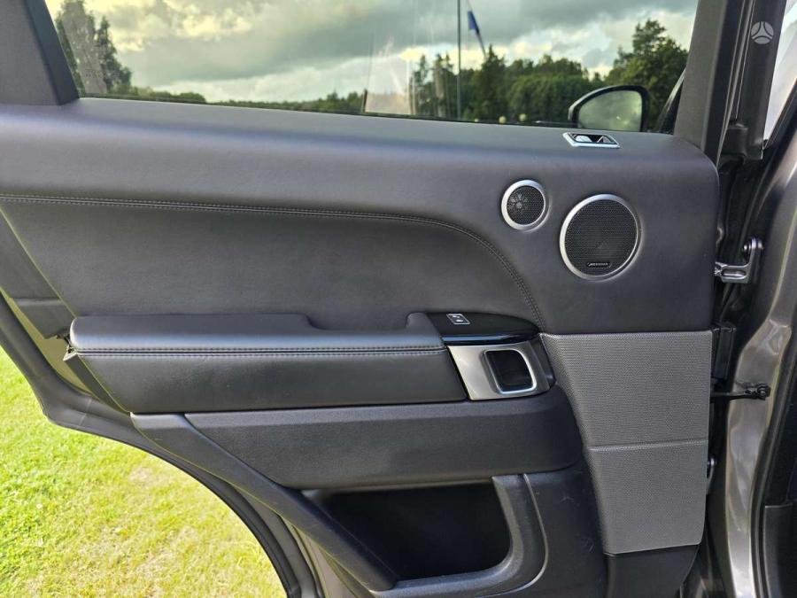 Grey Land Rover Range Rover Sport 2018 in Telschi, with an engine capacity of 2.99 L and mileage of 218 thousand km for 23500 €, photo 32 on AUTOMOTO.COM.LV