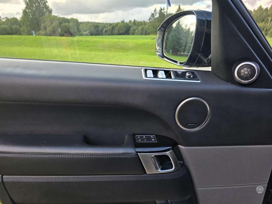 Grey Land Rover Range Rover Sport 2018 in Telschi, with an engine capacity of 2.99 L and mileage of 218 thousand km for 23500 €, photo 33 on AUTOMOTO.COM.LV