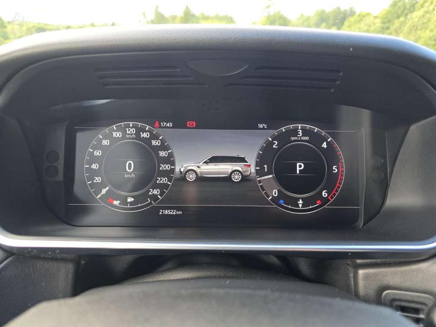 Grey Land Rover Range Rover Sport 2018 in Telschi, with an engine capacity of 2.99 L and mileage of 218 thousand km for 23500 €, photo 38 on AUTOMOTO.COM.LV