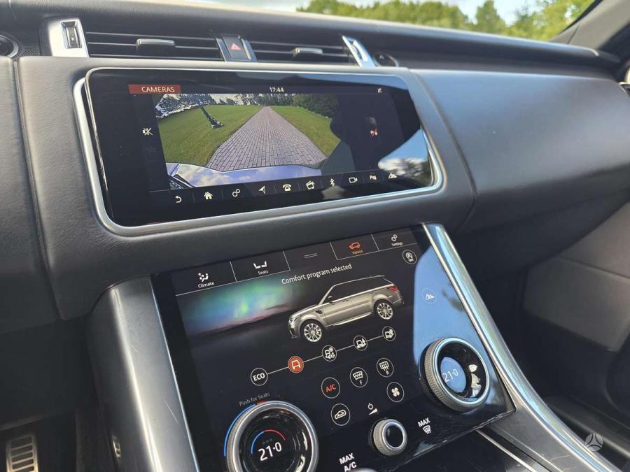 Grey Land Rover Range Rover Sport 2018 in Telschi, with an engine capacity of 2.99 L and mileage of 218 thousand km for 23500 €, photo 40 on AUTOMOTO.COM.LV