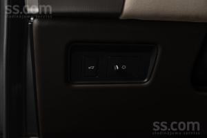 Pelēks Land Rover Range Rover Sport 2018 Rīga, ar dzinēja tilpumu 3.00 L un nobraukumu 47 tūkst. km par 34900 €, foto 19 vietnē AUTOMOTO.COM.LV