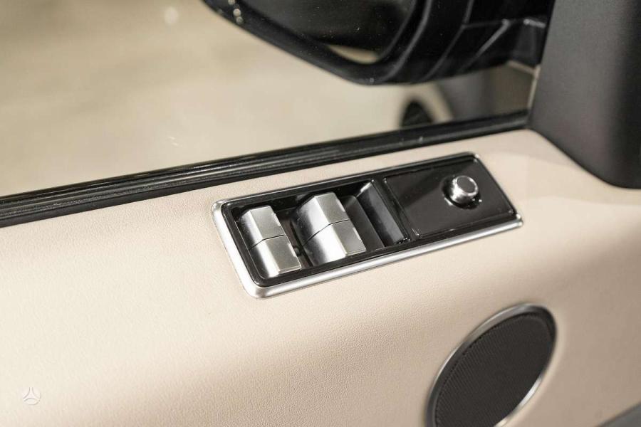 Grey Land Rover Range Rover Sport 2018 in Riga, with an engine capacity of 2.99 L and mileage of 47 thousand km for 34900 €, photo 17 on AUTOMOTO.COM.LV
