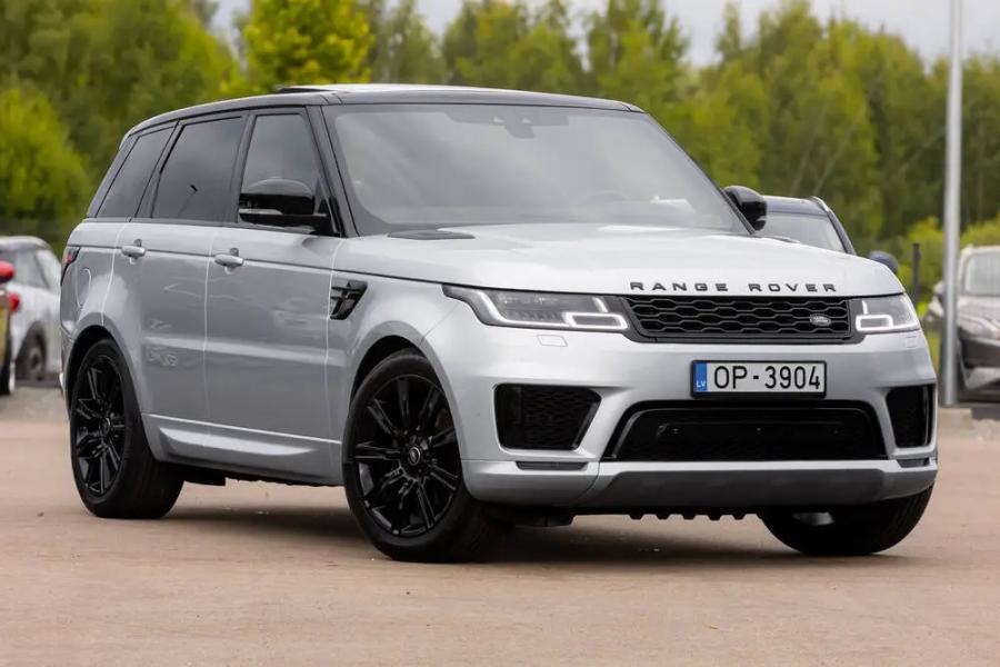 Grey Land Rover Range Rover Sport 2019 in Jelgava, with an engine capacity of 3.00 L and mileage of 321 thousand km for 21500 €, photo 4 on AUTOMOTO.COM.LV
