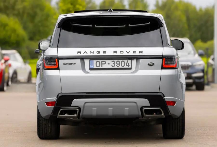 Grey Land Rover Range Rover Sport 2019 in Jelgava, with an engine capacity of 3.00 L and mileage of 321 thousand km for 21500 €, photo 6 on AUTOMOTO.COM.LV