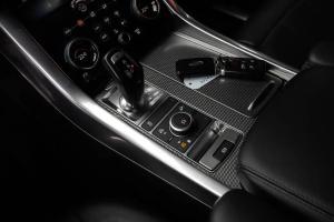 Grey Land Rover Range Rover Sport 2019 in Jelgava, with an engine capacity of 3.00 L and mileage of 321 thousand km for 21500 €, photo 14 on AUTOMOTO.COM.LV