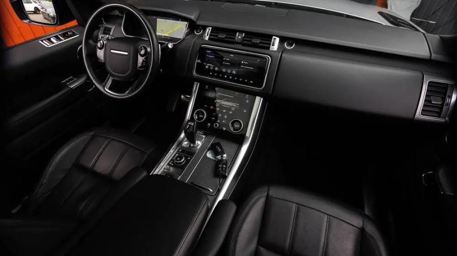 Grey Land Rover Range Rover Sport 2019 in Jelgava, with an engine capacity of 3.00 L and mileage of 321 thousand km for 21500 €, photo 33 on AUTOMOTO.COM.LV