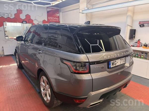 Pelēks Land Rover Range Rover Sport 2020 Rīga, ar dzinēja tilpumu 3.00 L un nobraukumu 97 tūkst. km par 29900 €, foto 4 vietnē AUTOMOTO.COM.LV
