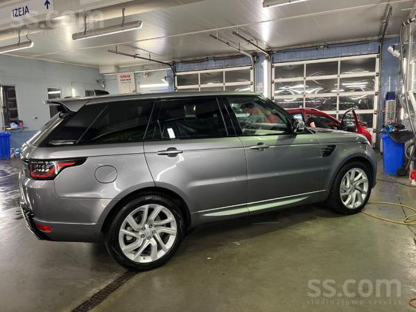 Pelēks Land Rover Range Rover Sport 2021 Rīga, ar dzinēja tilpumu 3.00 L un nobraukumu 175 tūkst. km par 39900 €, foto 2 vietnē AUTOMOTO.COM.LV