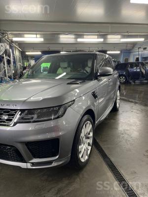 Grey Land Rover Range Rover Sport 2021 in Riga, with an engine capacity of 3.00 L and mileage of 175 thousand km for 39900 €, photo 7 on AUTOMOTO.COM.LV