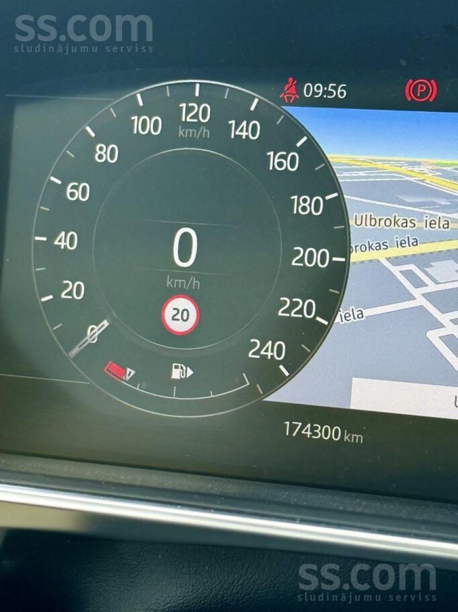 Grey Land Rover Range Rover Sport 2021 in Riga, with an engine capacity of 3.00 L and mileage of 175 thousand km for 39900 €, photo 17 on AUTOMOTO.COM.LV