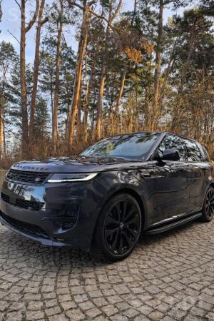 Pelēks Land Rover Range Rover Sport 2023 Rīga, ar dzinēja tilpumu 3.00 L un nobraukumu 50 tūkst. km par 85000 €, foto 3 vietnē AUTOMOTO.COM.LV
