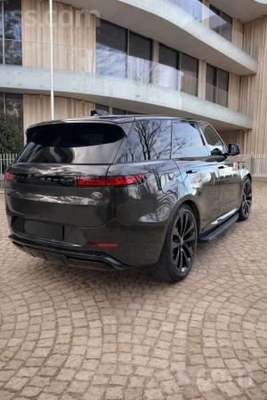 Pelēks Land Rover Range Rover Sport 2023 Rīga, ar dzinēja tilpumu 3.00 L un nobraukumu 50 tūkst. km par 85000 €, foto 7 vietnē AUTOMOTO.COM.LV
