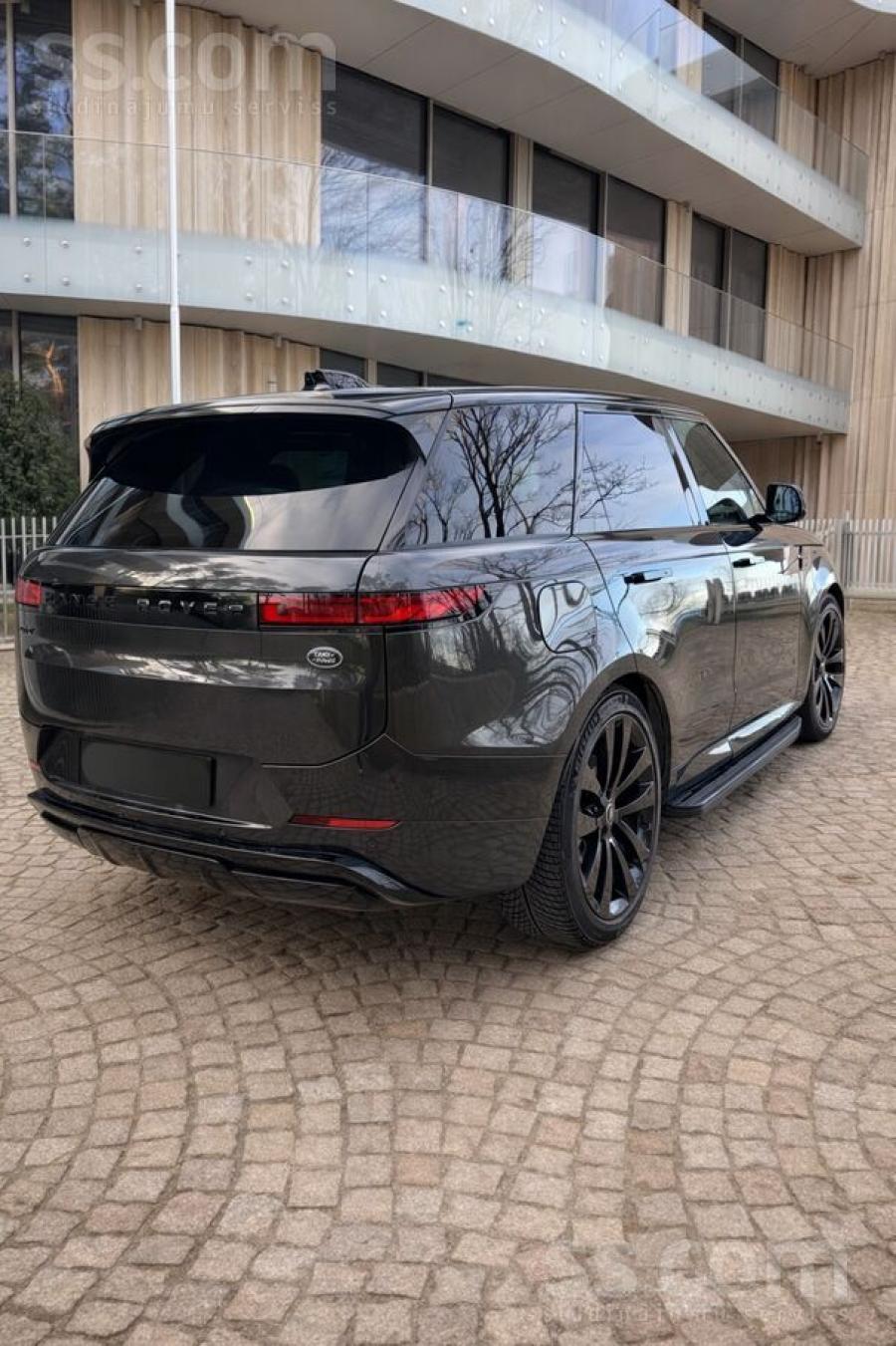 Pelēks Land Rover Range Rover Sport 2023 Rīga, ar dzinēja tilpumu 3.00 L un nobraukumu 50 tūkst. km par 85000 €, foto 7 vietnē AUTOMOTO.COM.LV