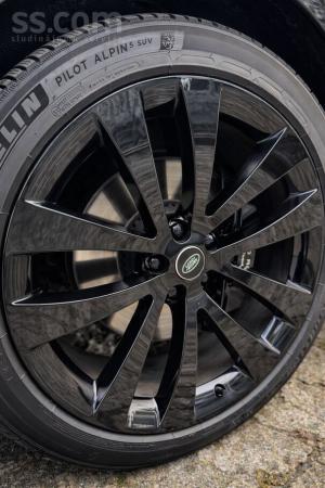 Pelēks Land Rover Range Rover Sport 2023 Rīga, ar dzinēja tilpumu 3.00 L un nobraukumu 50 tūkst. km par 85000 €, foto 9 vietnē AUTOMOTO.COM.LV