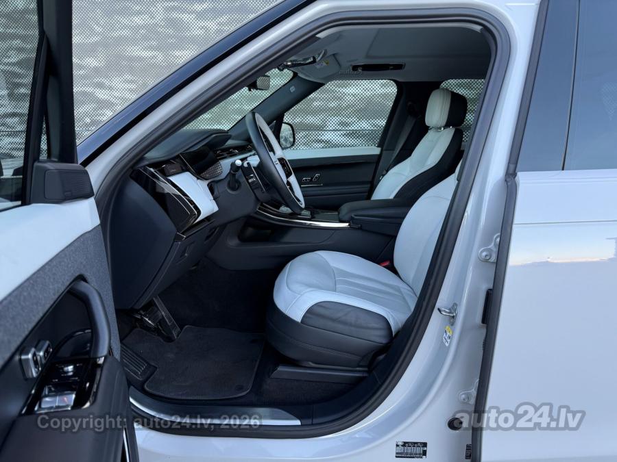 Grey Land Rover Range Rover Sport 2024 in Tallinn, with an engine capacity of 3.00 L and mileage of 76 thousand km for 89900 €, photo 9 on AUTOMOTO.COM.LV