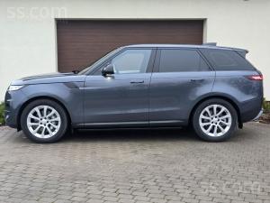 Pelēks Land Rover Range Rover Sport 2025 Rīga, ar dzinēja tilpumu 3.00 L un nobraukumu 12 tūkst. km par 89996 €, foto 5 vietnē AUTOMOTO.COM.LV