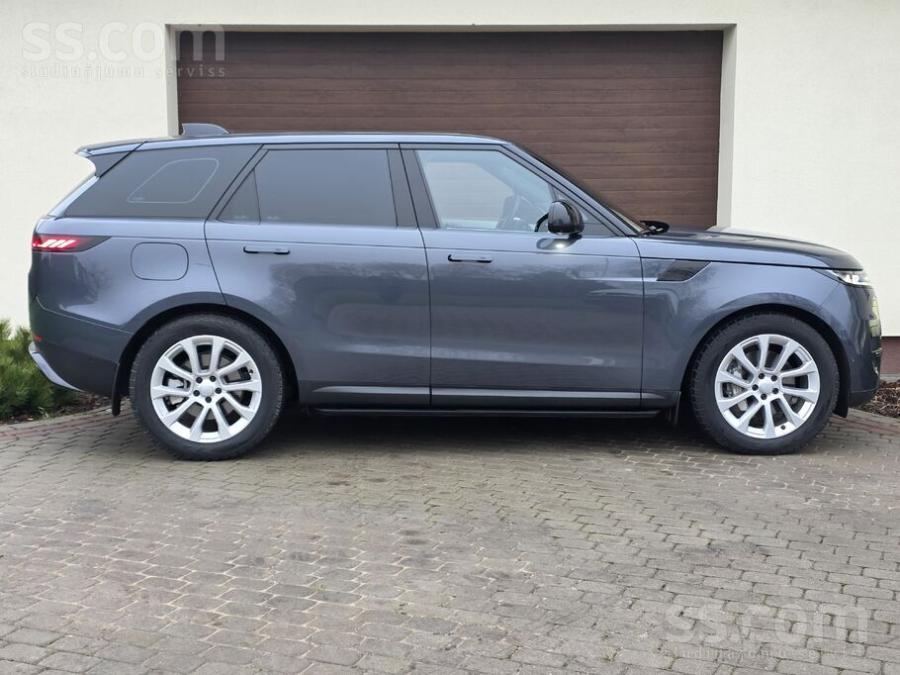 Pelēks Land Rover Range Rover Sport 2025 Rīga, ar dzinēja tilpumu 3.00 L un nobraukumu 12 tūkst. km par 89996 €, foto 6 vietnē AUTOMOTO.COM.LV