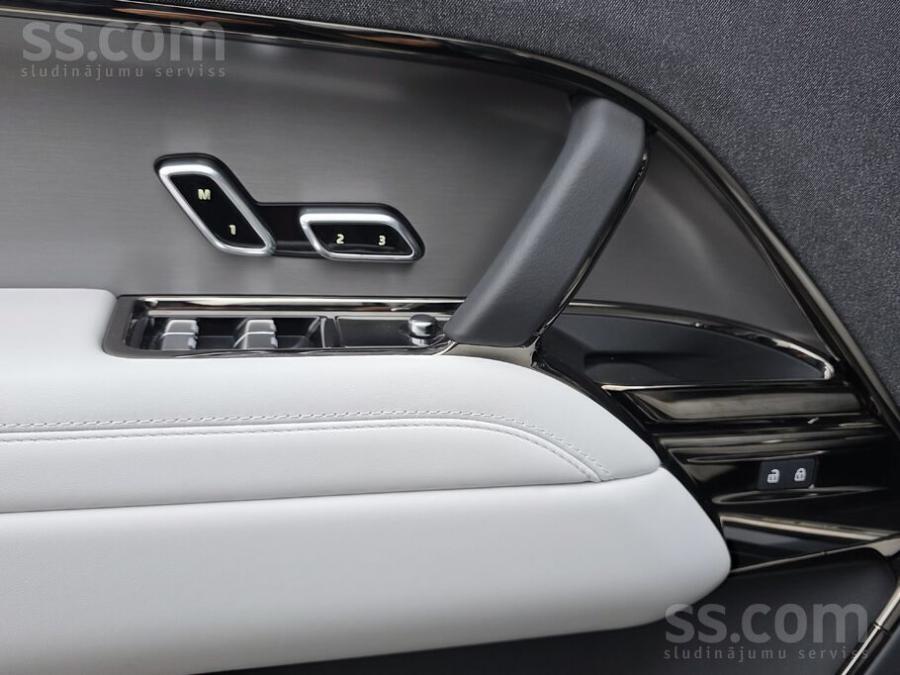 Pelēks Land Rover Range Rover Sport 2025 Rīga, ar dzinēja tilpumu 3.00 L un nobraukumu 12 tūkst. km par 89996 €, foto 14 vietnē AUTOMOTO.COM.LV