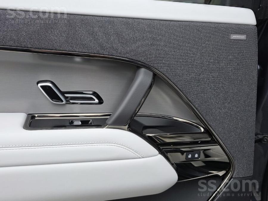 Pelēks Land Rover Range Rover Sport 2025 Rīga, ar dzinēja tilpumu 3.00 L un nobraukumu 12 tūkst. km par 89996 €, foto 17 vietnē AUTOMOTO.COM.LV