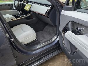 Pelēks Land Rover Range Rover Sport 2025 Rīga, ar dzinēja tilpumu 3.00 L un nobraukumu 12 tūkst. km par 89996 €, foto 21 vietnē AUTOMOTO.COM.LV