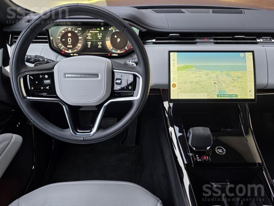 Pelēks Land Rover Range Rover Sport 2025 Rīga, ar dzinēja tilpumu 3.00 L un nobraukumu 12 tūkst. km par 89996 €, foto 24 vietnē AUTOMOTO.COM.LV